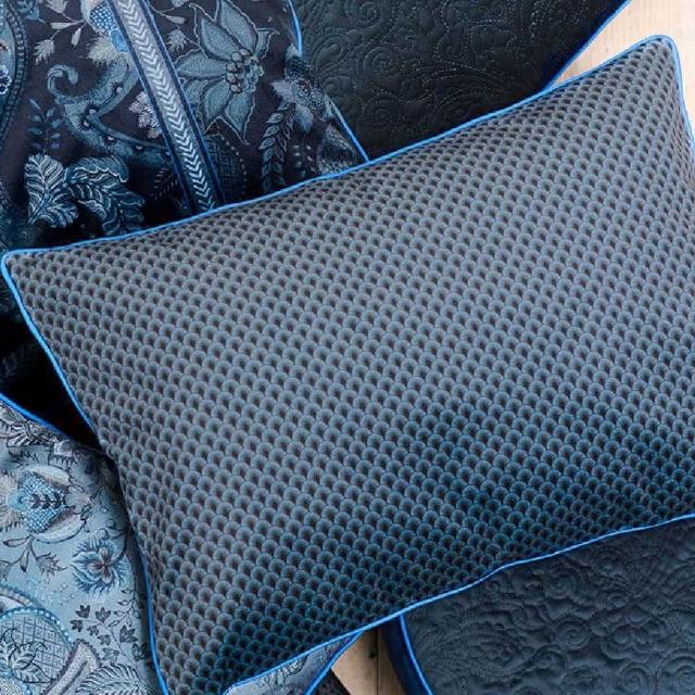 【PIP STUDIO】Home Deco Suki 抱枕50x35cm-藍 - momo購物網 - 好評推薦 -2024年3月