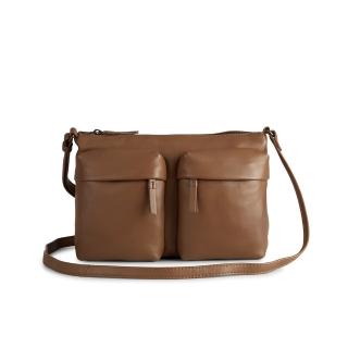 【MARKBERG】Jordyn 丹麥手工牛皮個性喬丁雙袋肩背包 斜背包 側肩包 真皮包(自然棕)-momo購物網 - 好評推薦 - 2025年1月