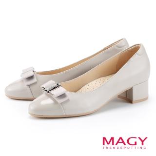 【MAGY】氣質LOGO款蝴蝶結真皮低跟鞋(灰色)-momo購物網